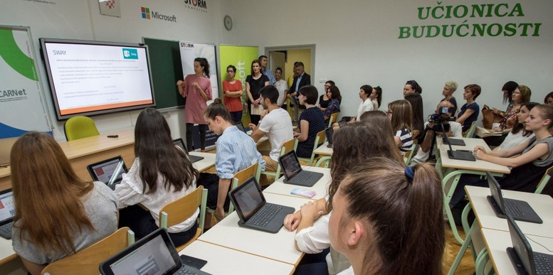 Microsoft i CARNet u Metkoviću otvorili Učionicu budućnosti - Ja TRGOVAC